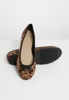 Wide fit leopard - brown New Look Pumps & Flats | Superbalist.com