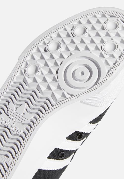 Nizza platform - FV5321 - core black/ftwr white