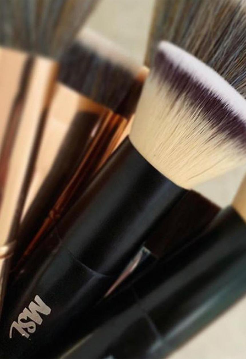 Iconic Flat Blending Brush