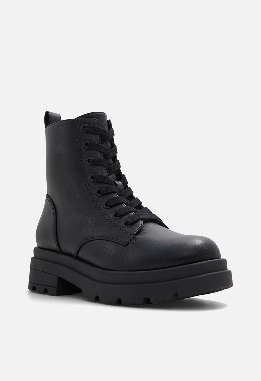 Hudsyn lace up boot - black
