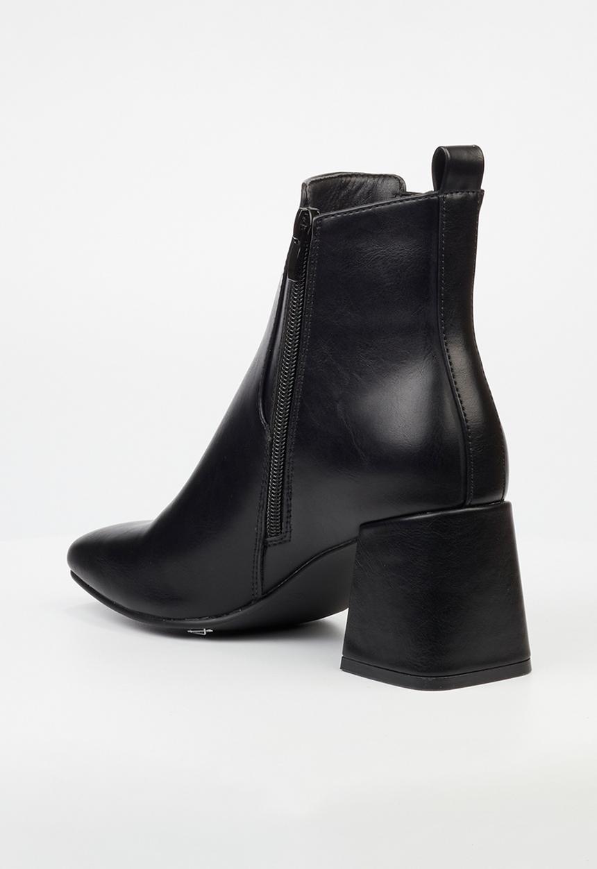 Shardae 1 block heel boot - black