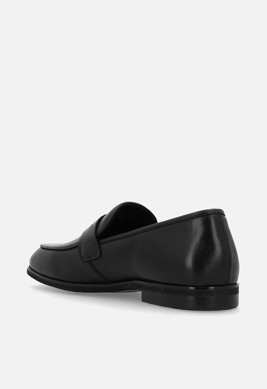 Corrado - black leather