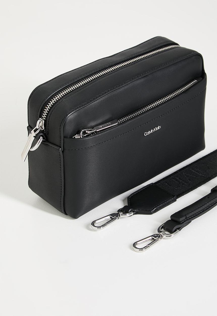 CK must convertible camera bag- black