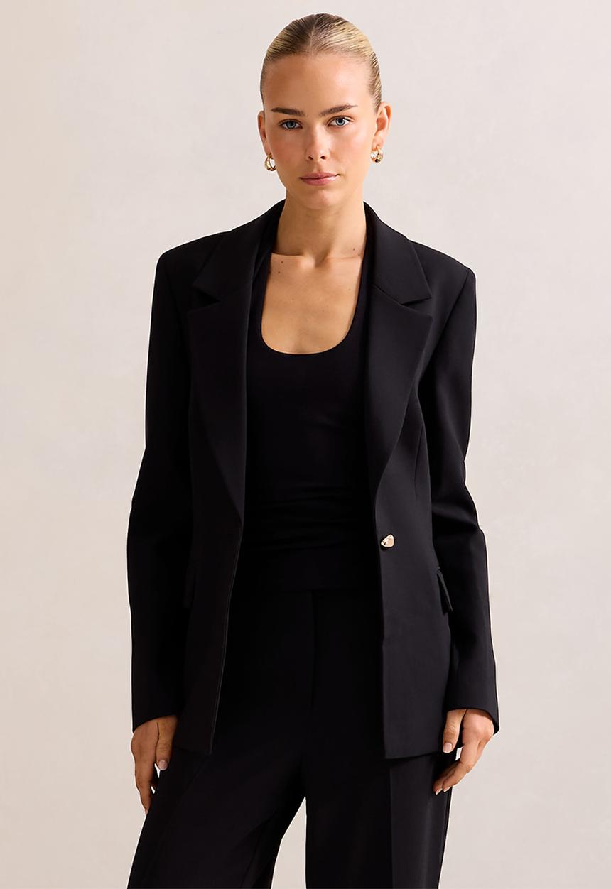 Victoria single breasted blazer in black