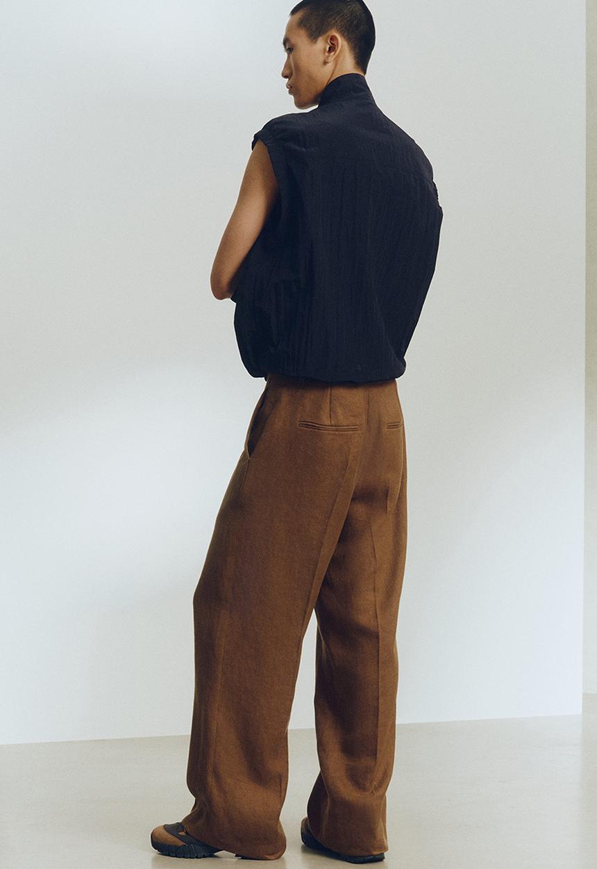 H&M Atelier: Loose fit linen trousers - brown - 1321681001