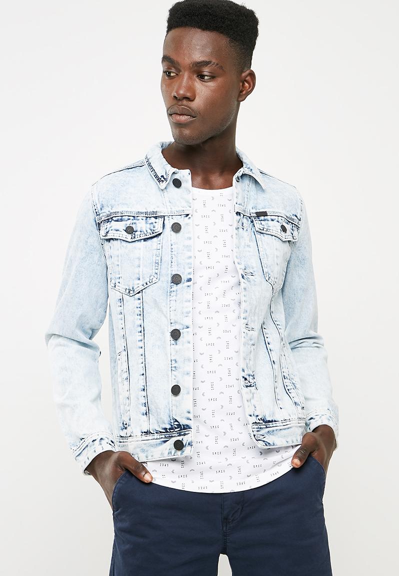 Classic heavily bleached denim trucker jacket - bleach blue