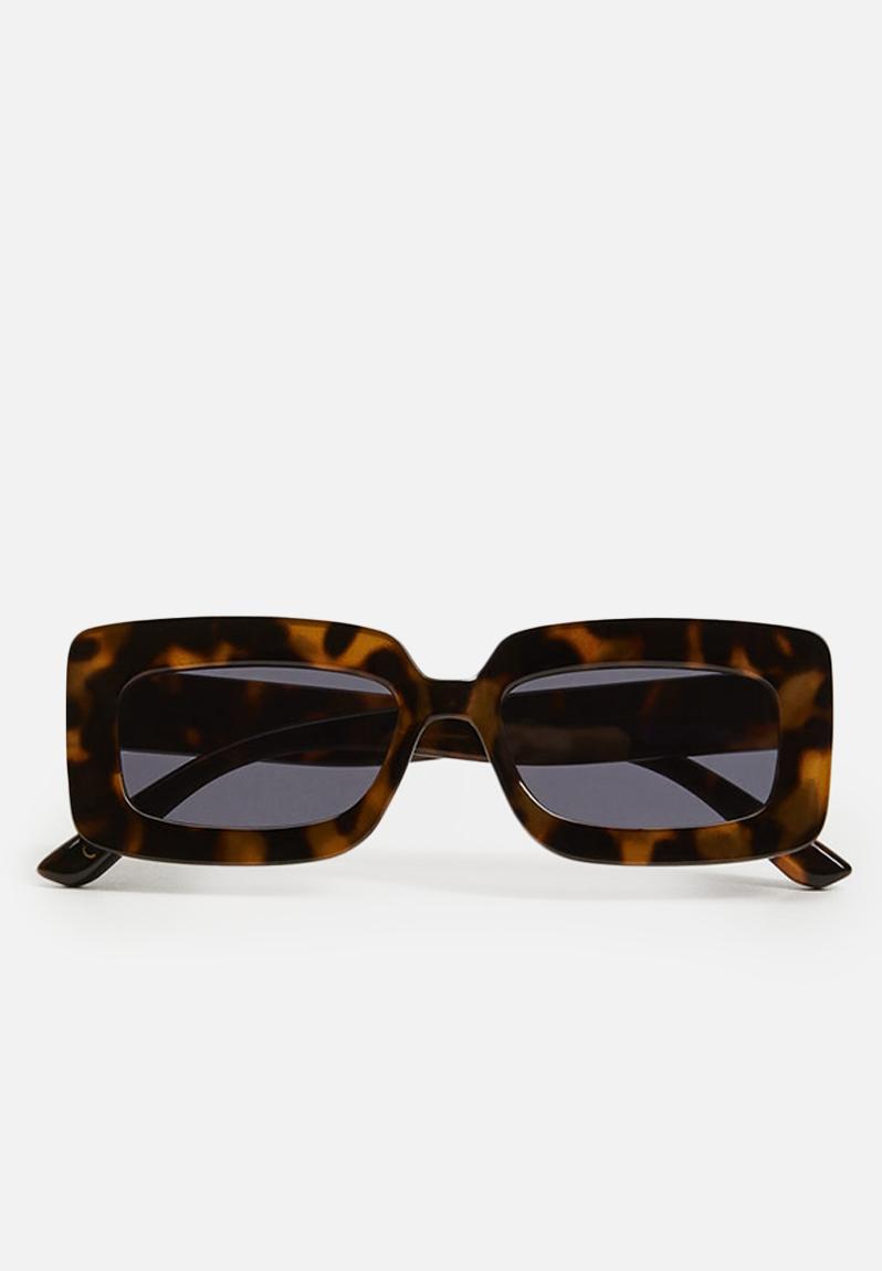 Retro style sunglasses - chocolate MANGO Eyewear | Superbalist.com