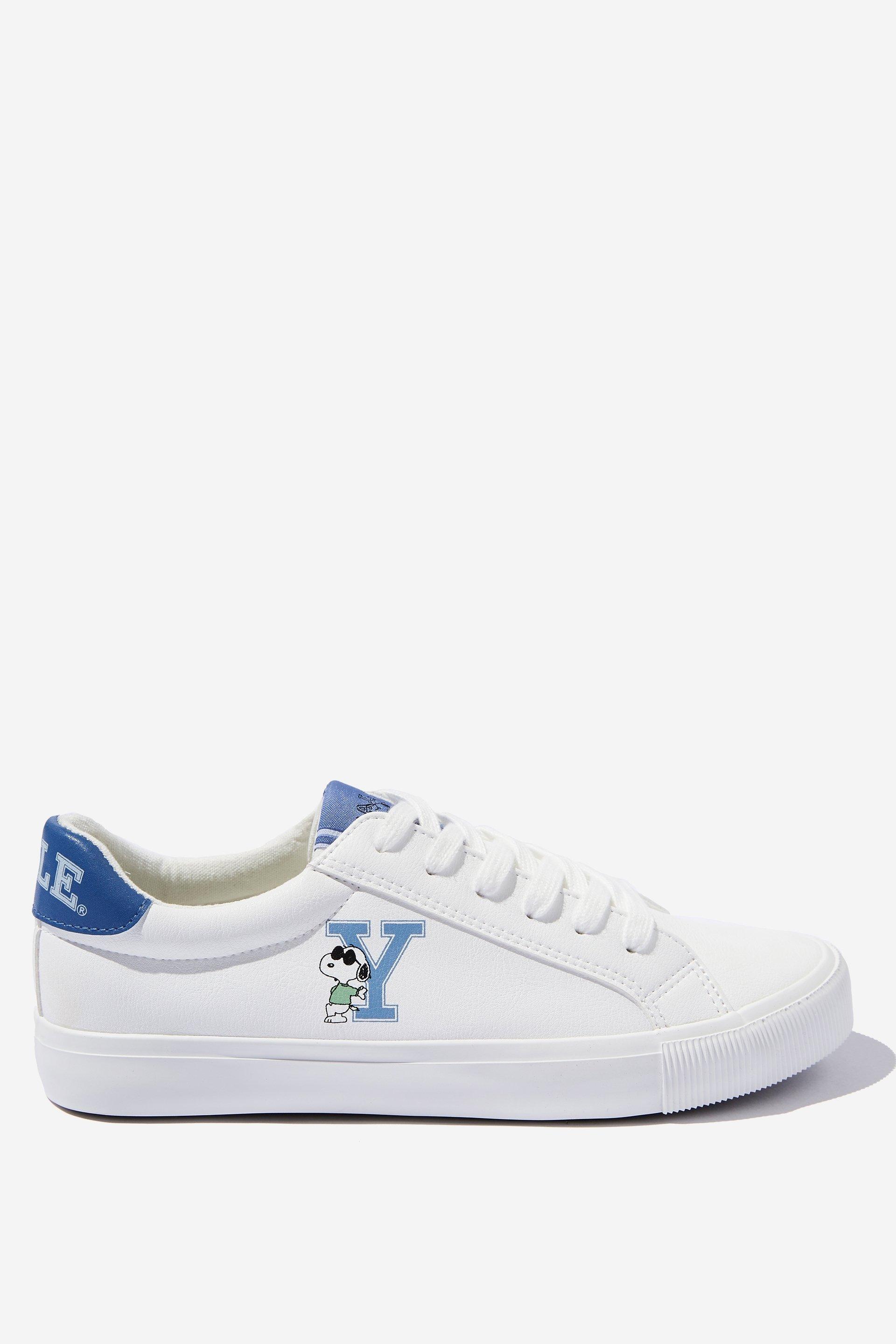 Lcn emily sleek low rise sneaker - lcn pea white snoopy yale
