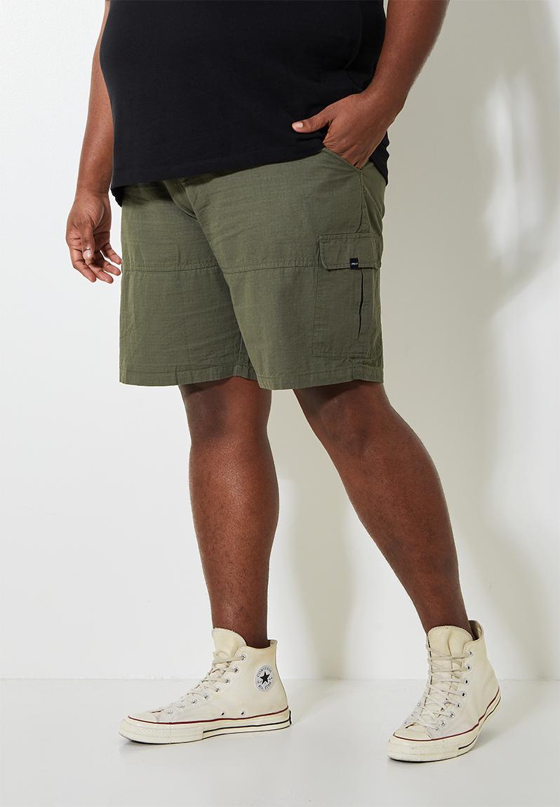 Cargo short - army green.