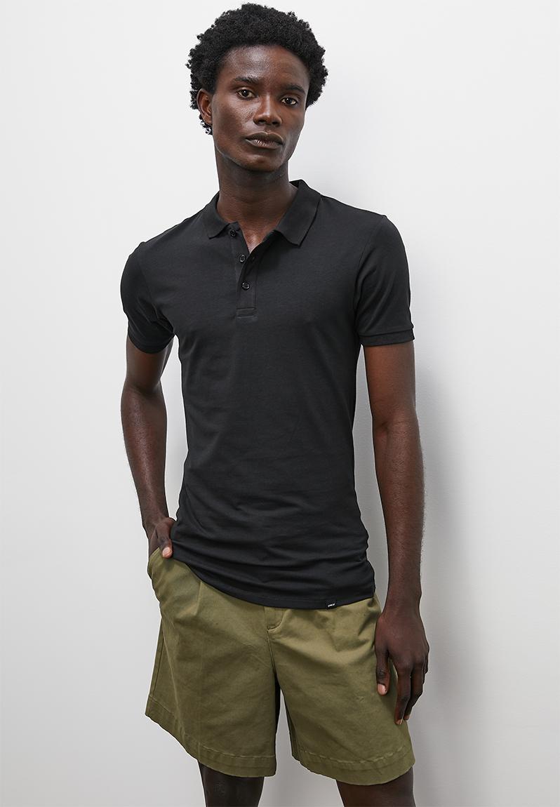 Muscle fit golfer - black