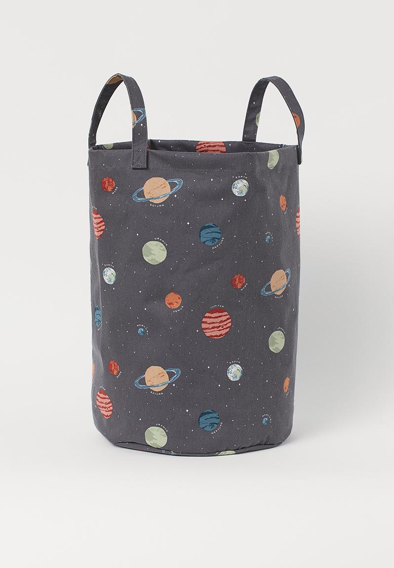 Printed storage basket - dark grey/planets I - 0887421004 H&M Storage ...