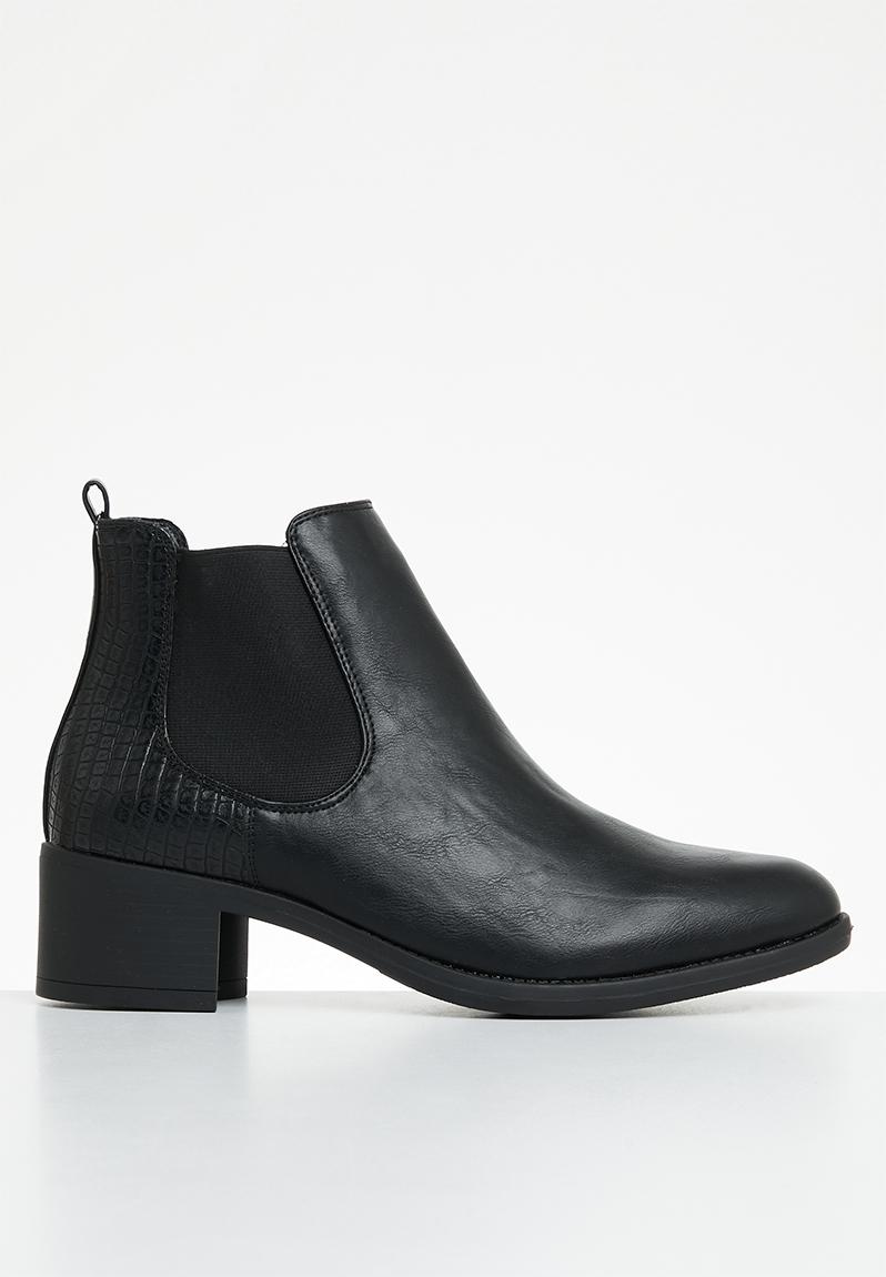 Ali chelsea boot - black