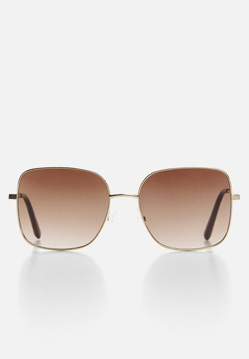 Metallic frame sunglasses - gold1 MANGO Eyewear | Superbalist.com