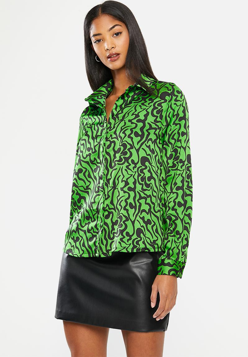 BOSSY ATTITUDE: Basic Shirt With Button Stand - Green Print