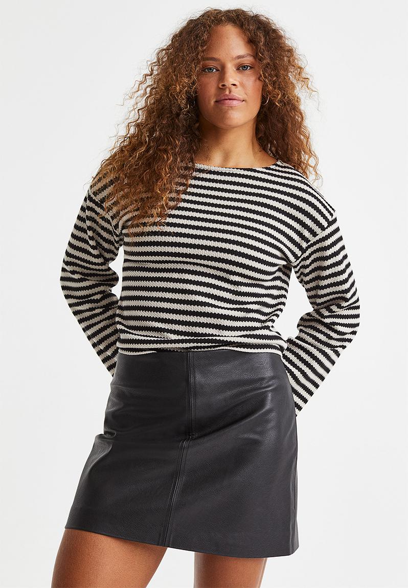 Knitted boxy-style jumper - light beige/striped - 1116833001 H&M ...