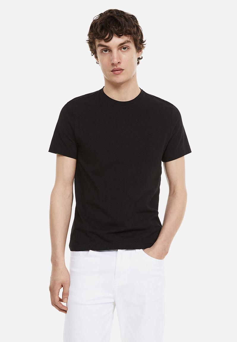 Slim fit round-necked T-shirt - black - 0570002001 H&M T-Shirts & Vests ...