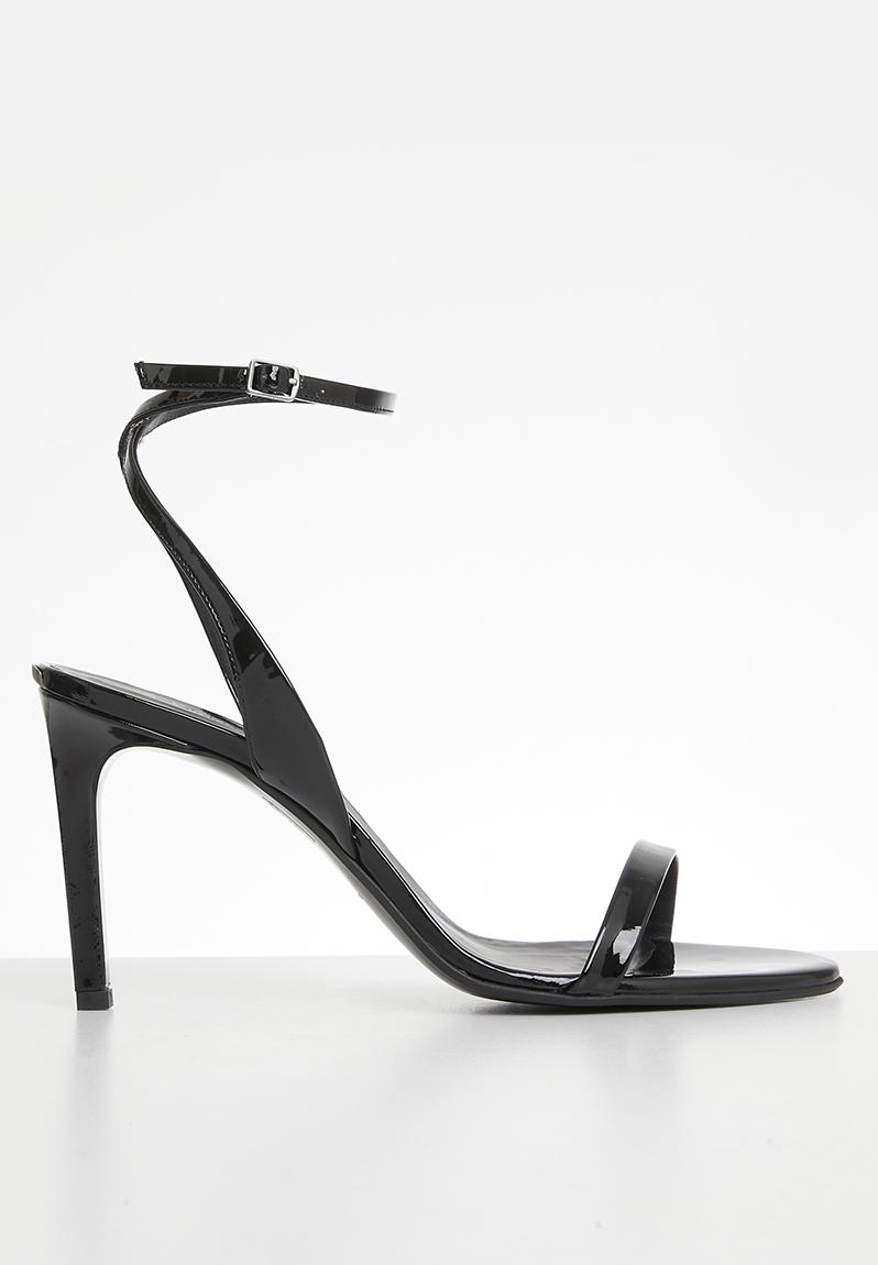 Stilleto sandal 90 - patent - ck black