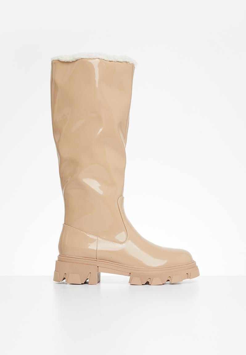 Ember knee length boot - beige borg lining