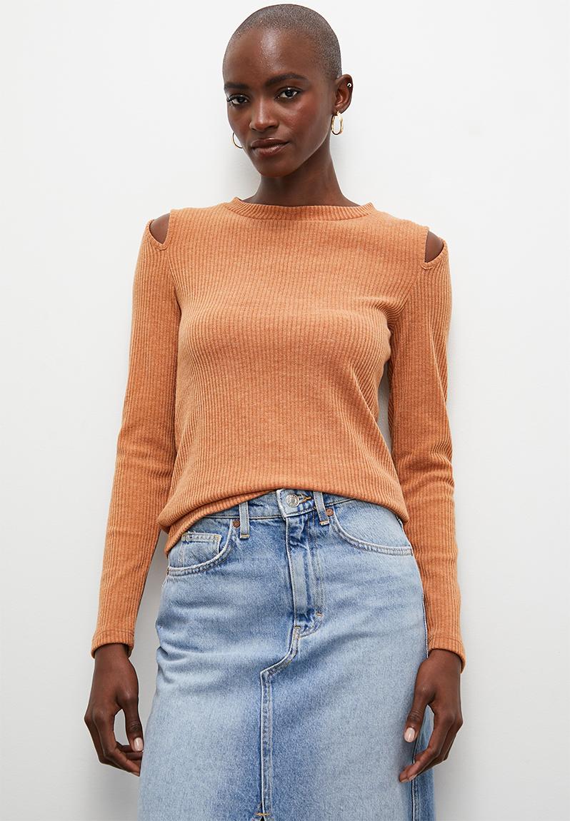 Shoulder peecaboo tee - light caramel