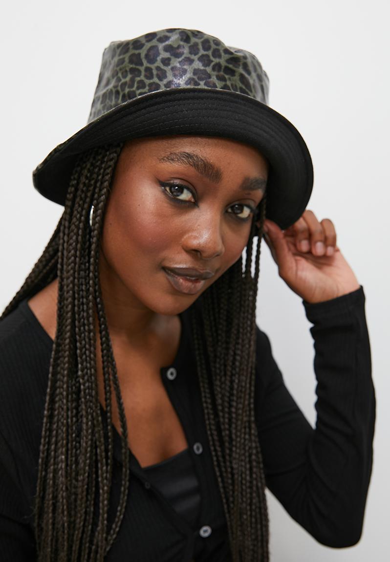 Leopard print bucket hat - green & black