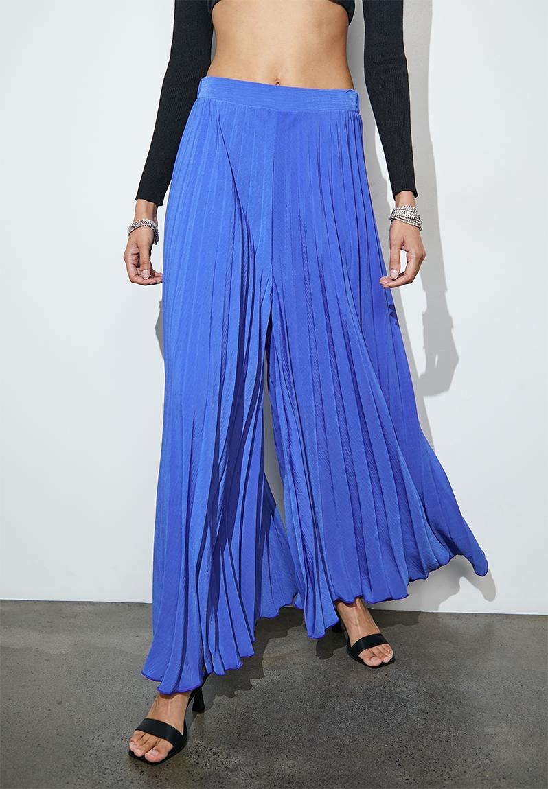 Pleated palazzo pant - dazzling blue VELVET Trousers | Superbalist.com