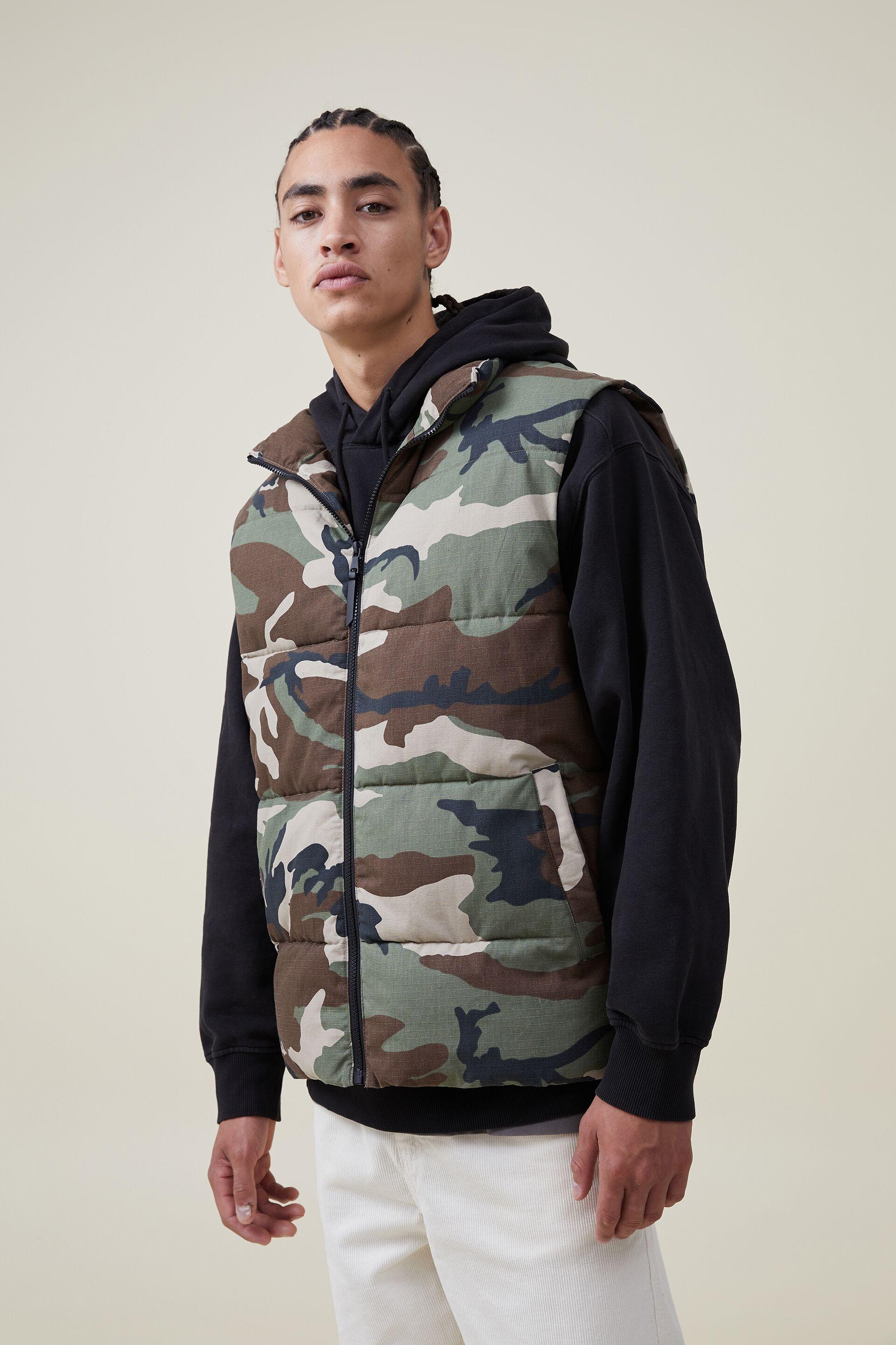 Camo puffer vest - camo