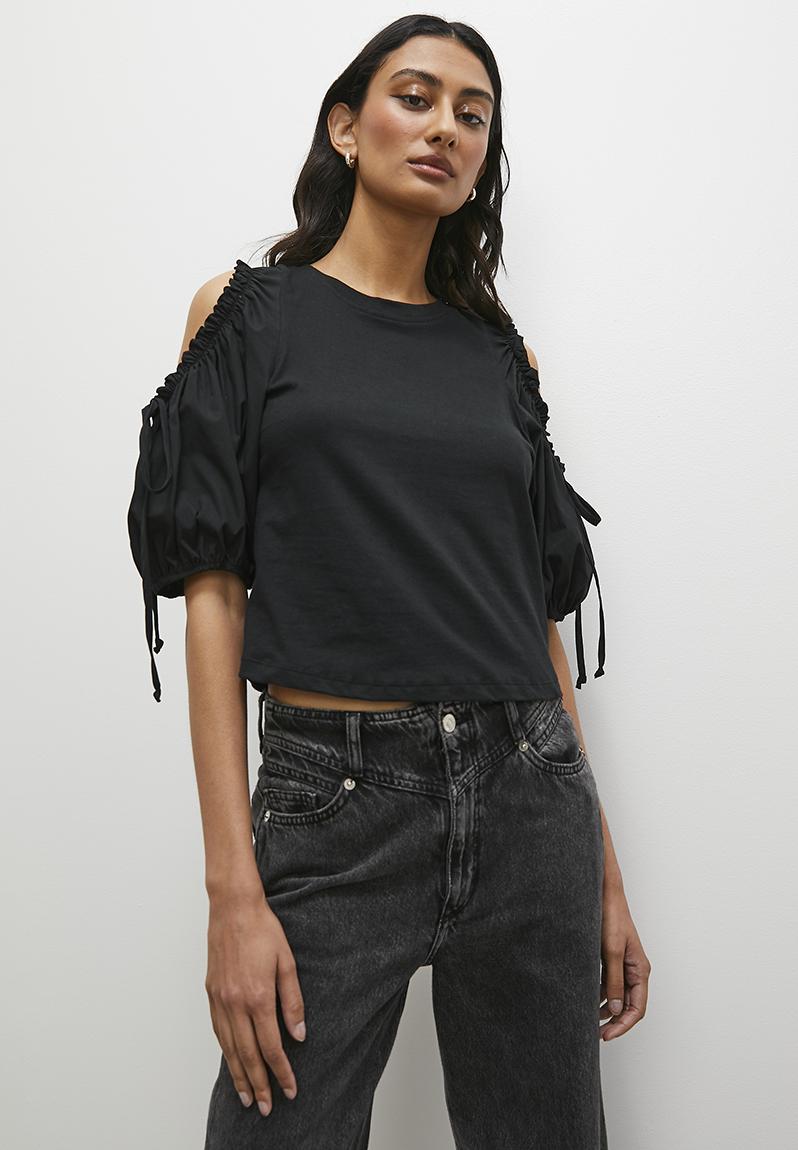 Contrast cut out tee - black