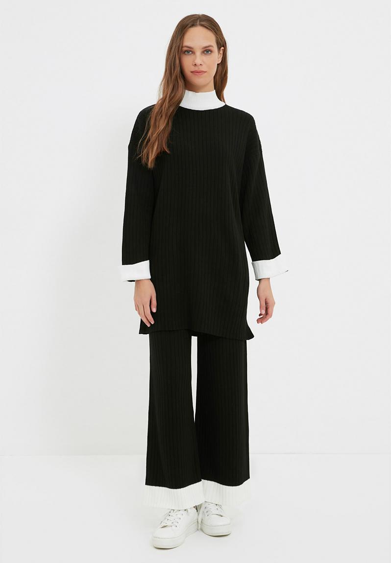 Modest colour block two-piece set - black Trendyol Knitwear ...