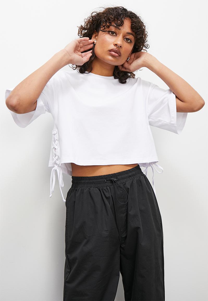 Boxy crop lace up detail top - white