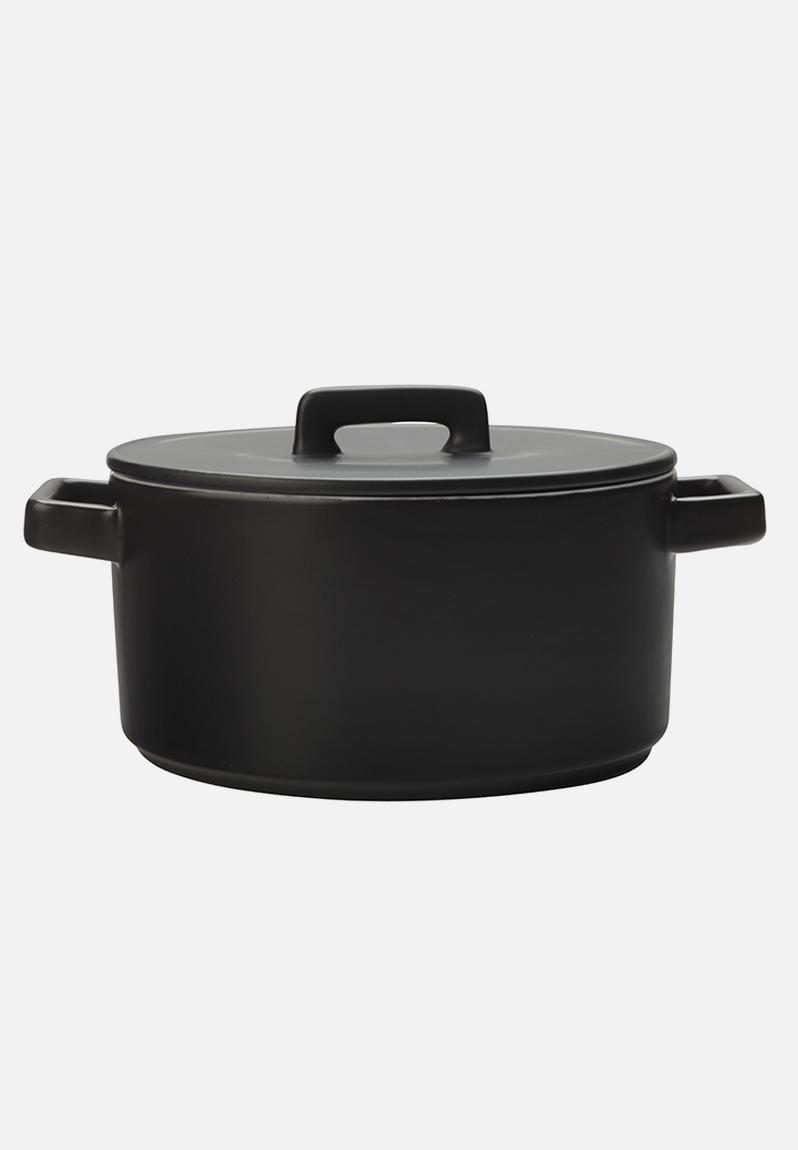 MW epic round casserole 2.6L - black Maxwell & Williams Kitchen ...