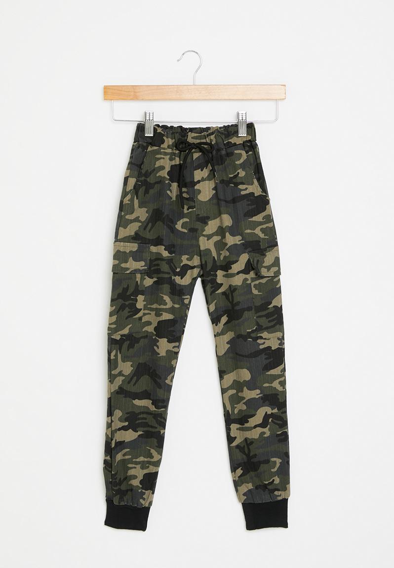 Tapered cuff pants - camo