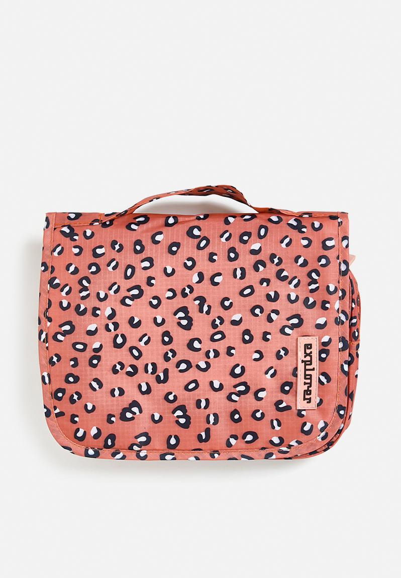 Jet setter hanging toiletry bag - pink
