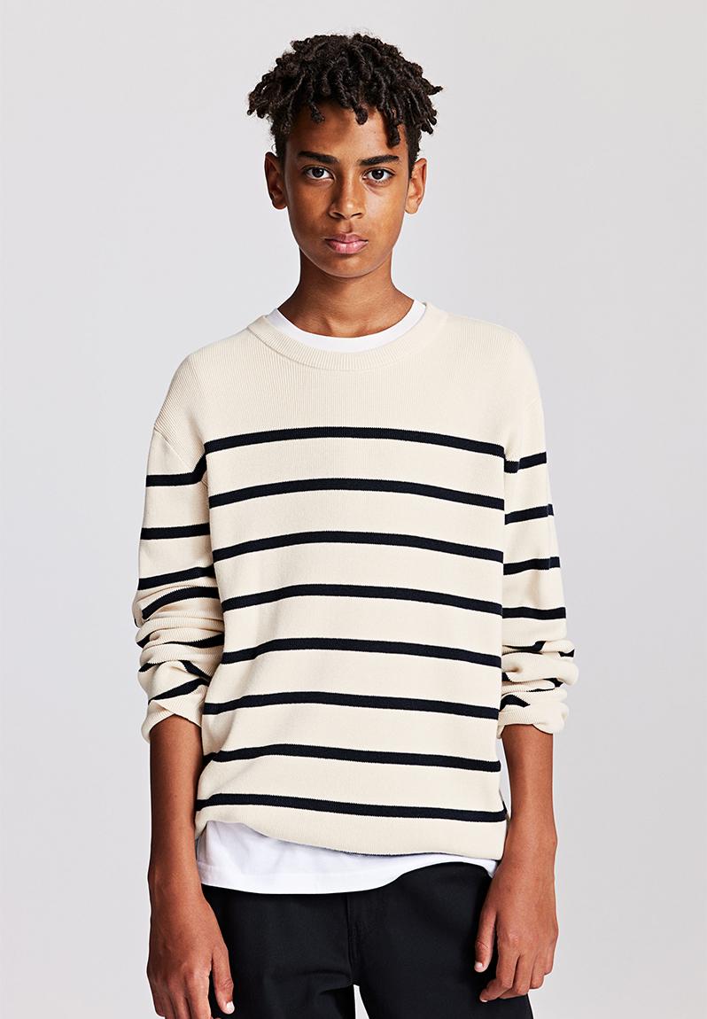 Fine-knit cotton jumper - natural white/striped - 860786013