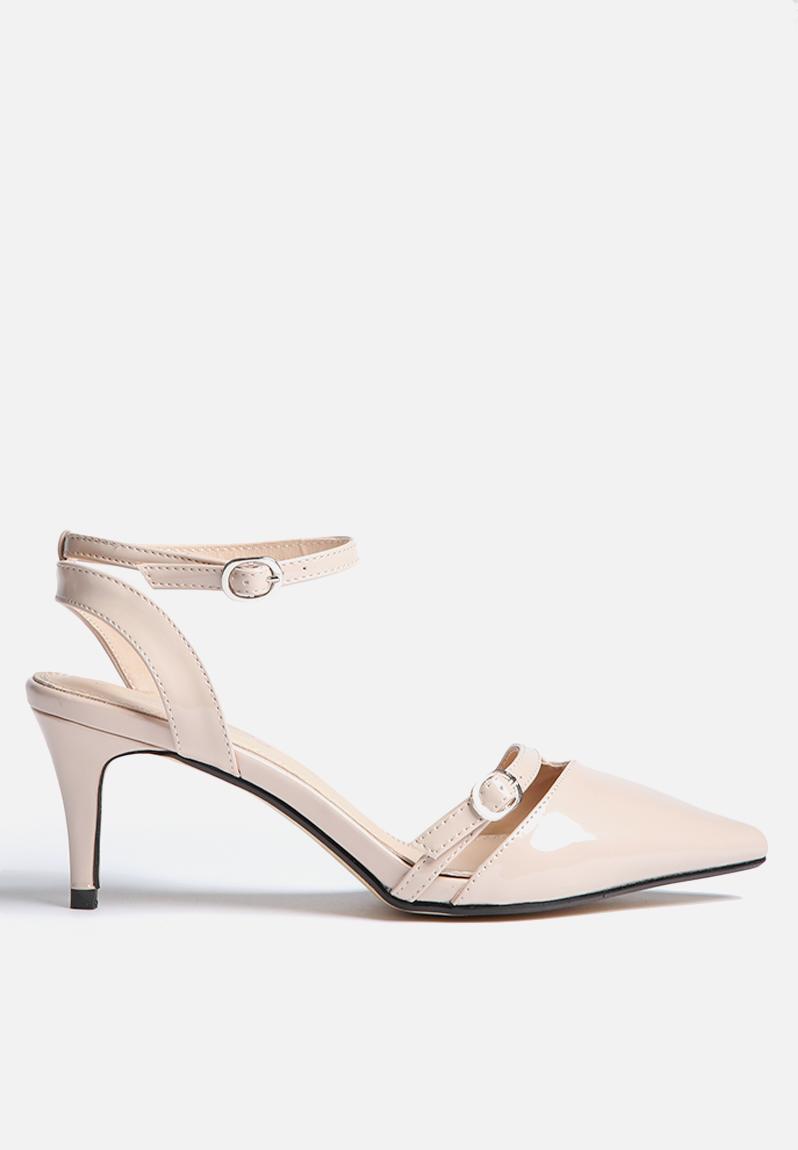 L100315 Patent Kitten Heel Beige Gino Paoli Heels