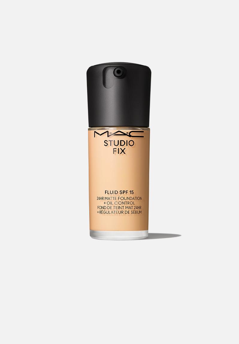 Studio Fix Fluid SPF 15 Foundation - NC15