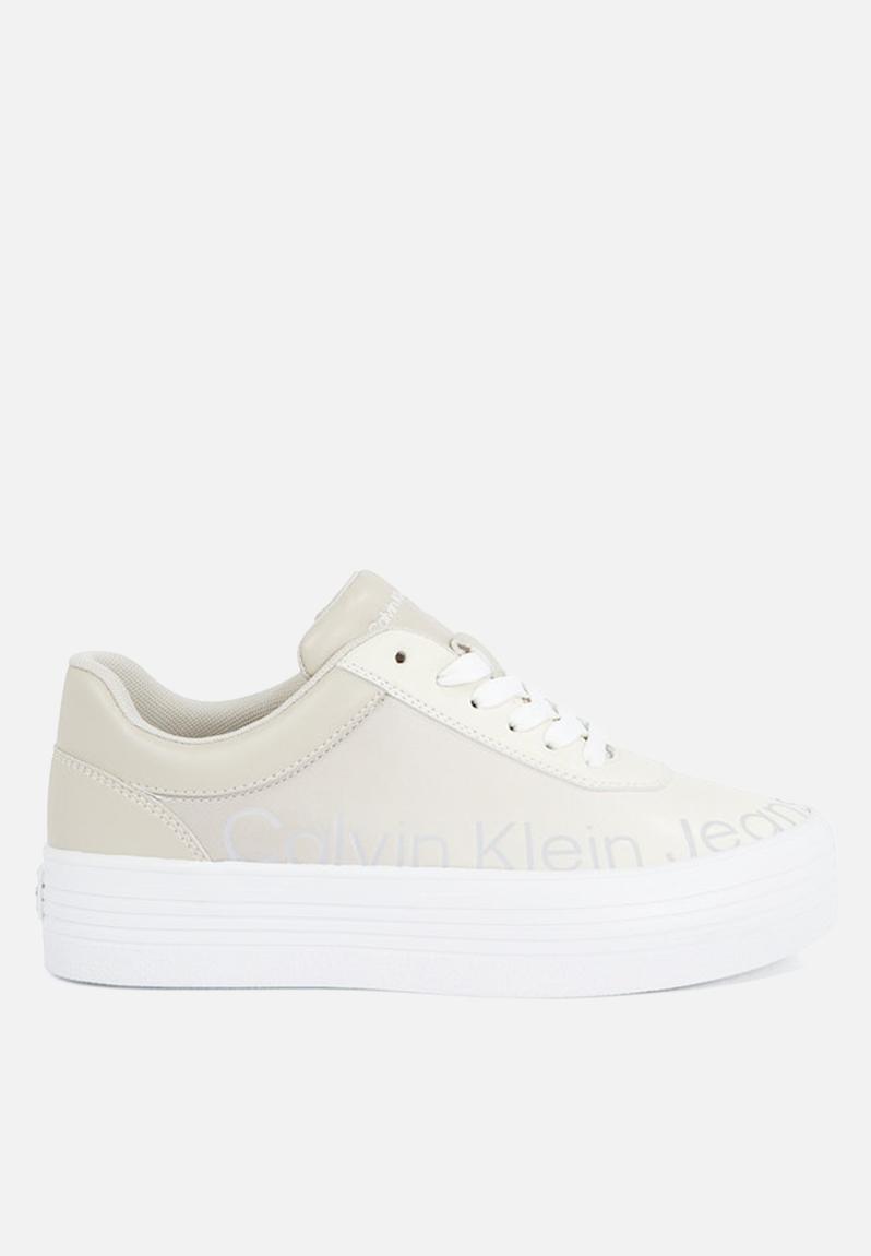 Bold vulc flatf low lth in sat - eggshell/creamy white
