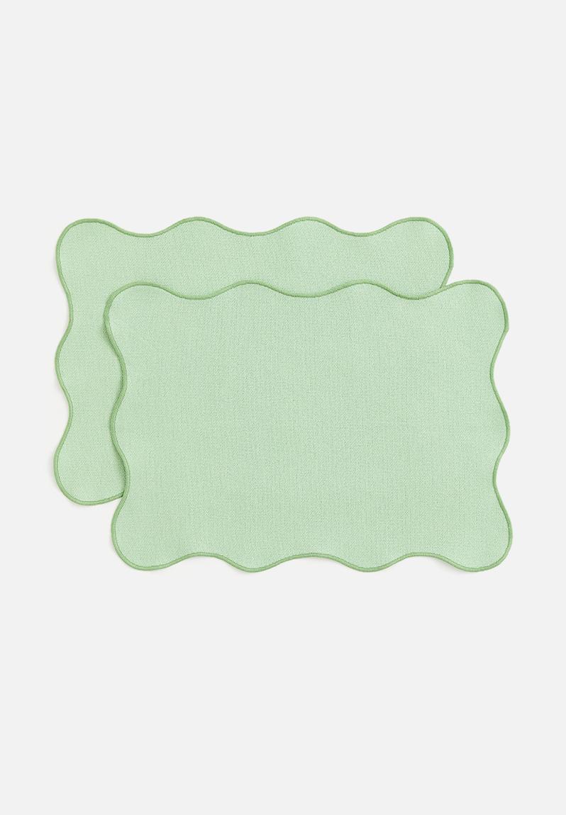 2-pack scallop-edged place mats - light green - 1208258004