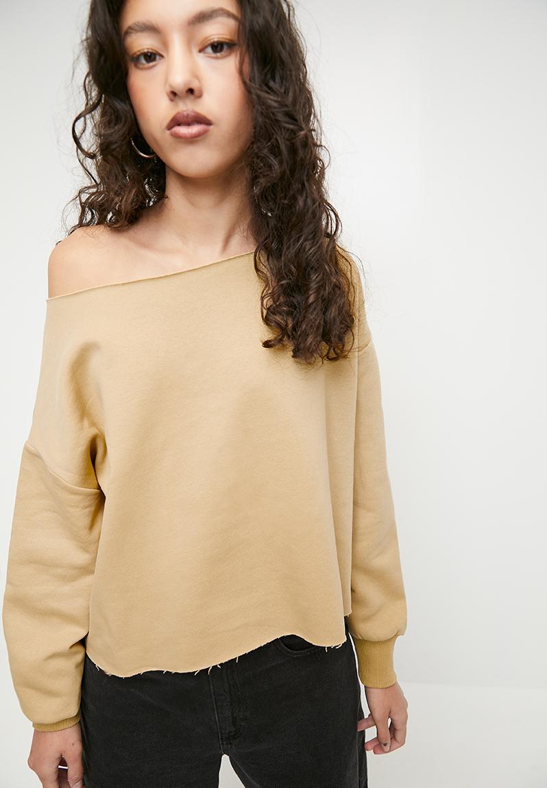 Off the shoulder plain sweatshirt - neutral.