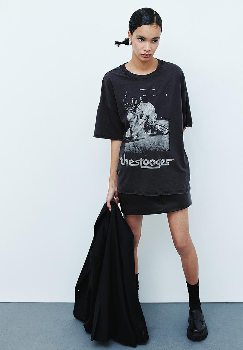 Oversized printed t-shirt - black,multi - 1198284023 H&M T-Shirts ...