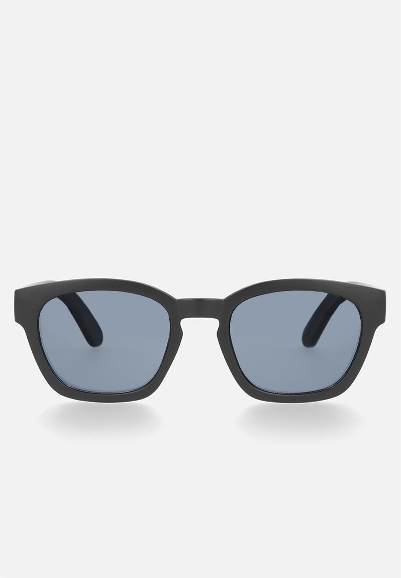 Vik-black / black