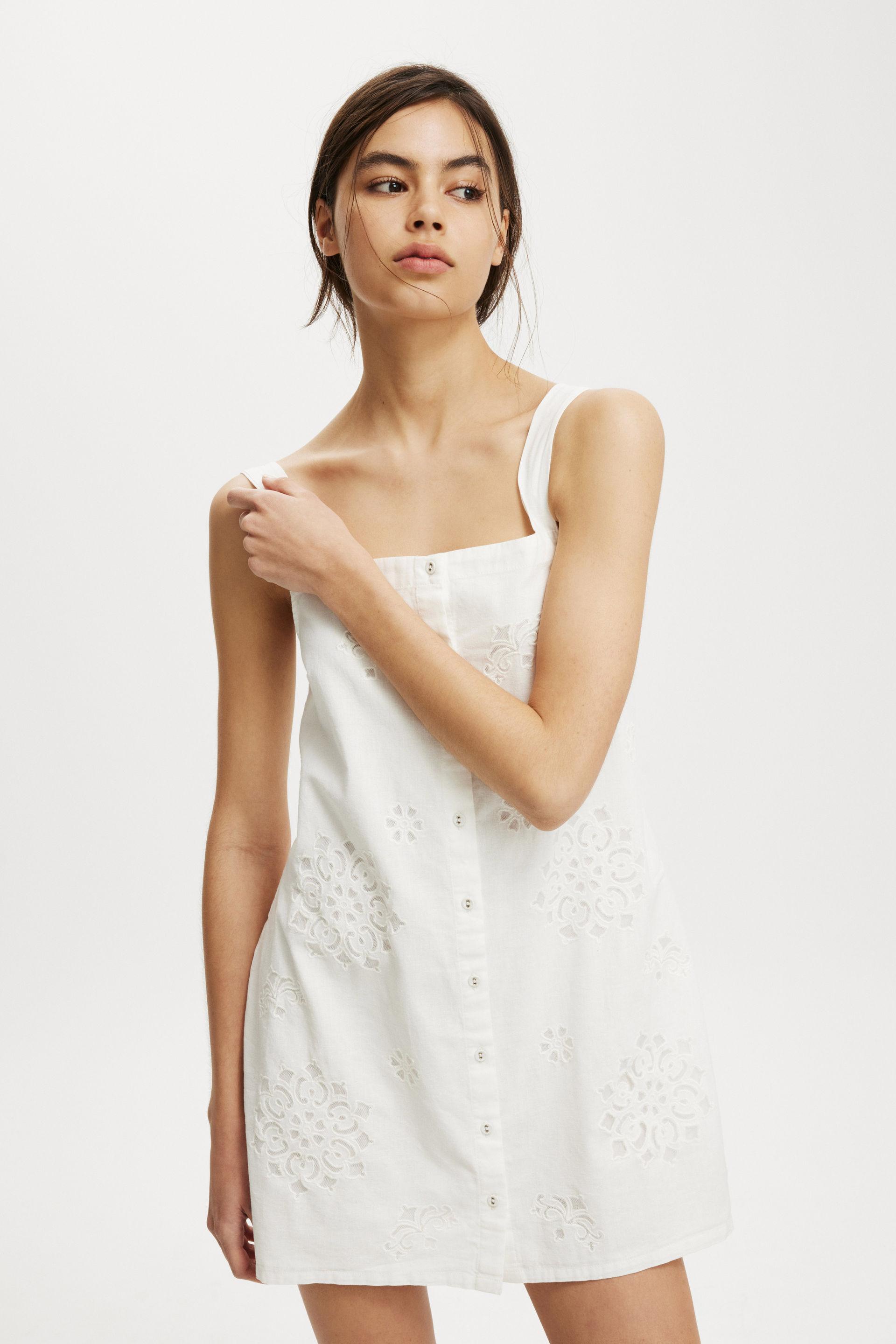 Kyha Embroidered Mini Dress - White