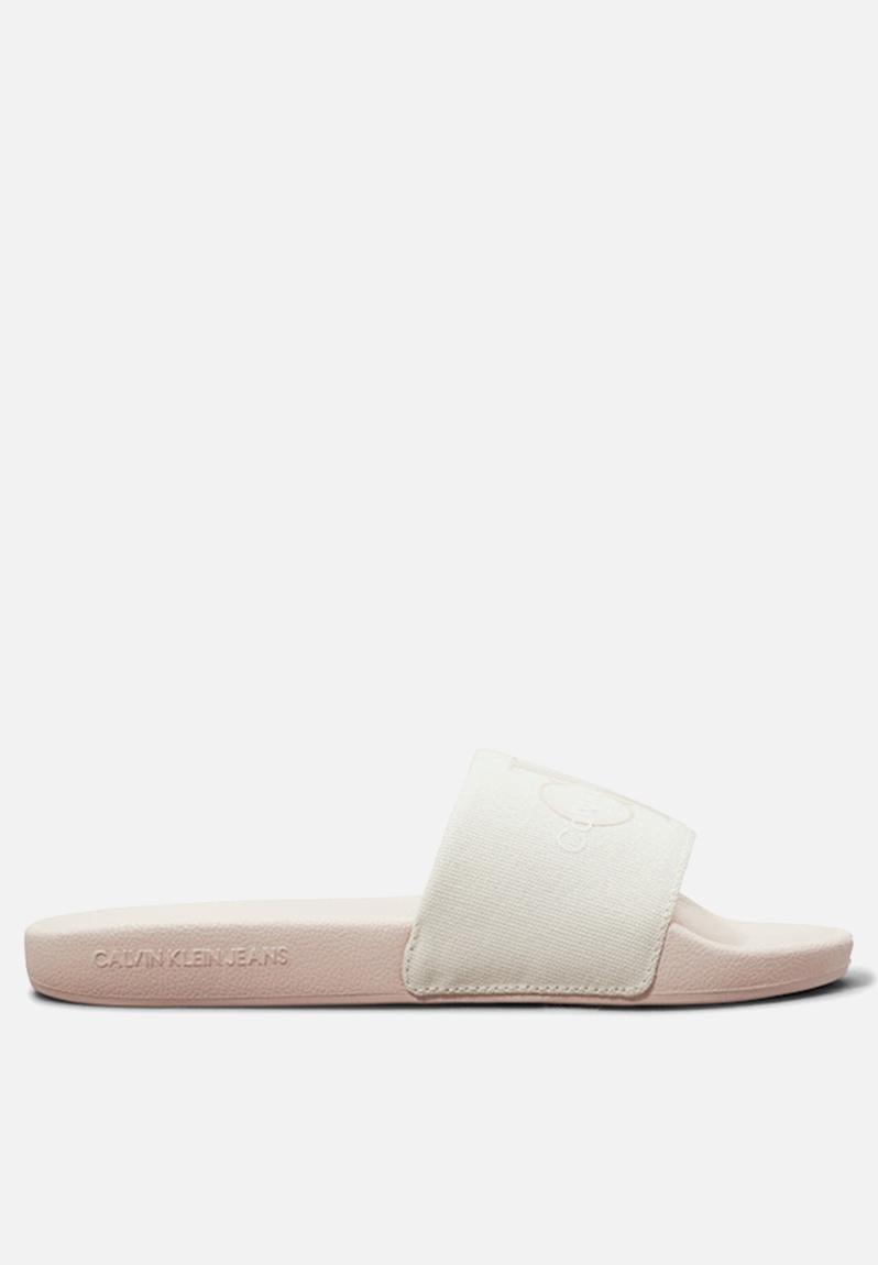 Slide monogram - creamy white/whisper pink