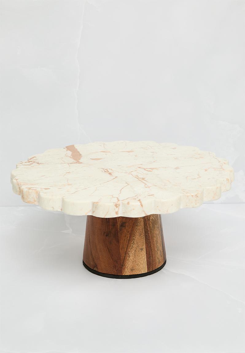 Scalloped marble & wood cake stand - natural