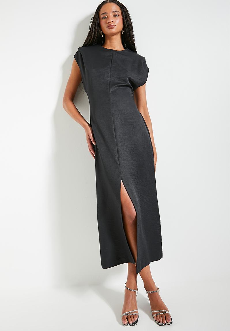 Minimal power shoulder midi dress - black