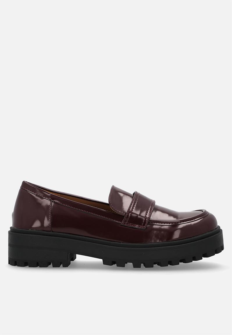 Lauren lug sole loafer - deep burgundy box
