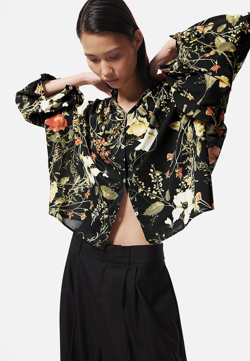 Balloon-sleeved blouse - black floral - 1239276003 H&M Blouses ...