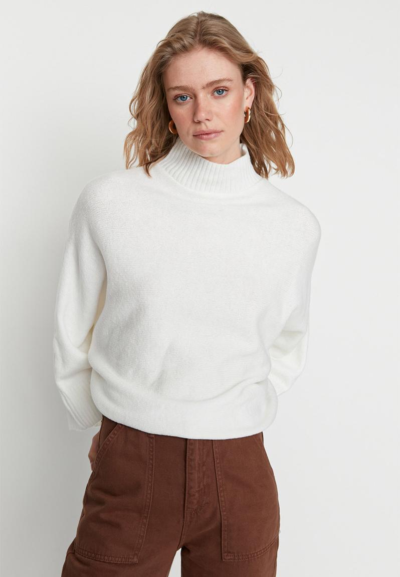 Ecru soft textured wide fit knitwear