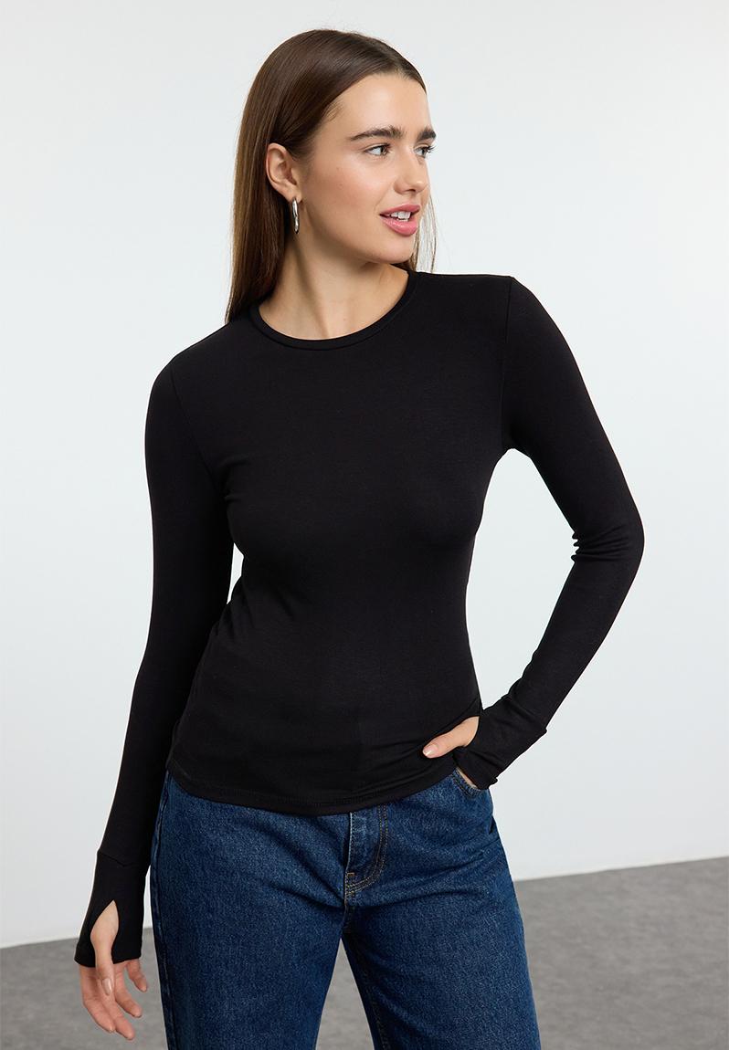 Black viscose/soft fabric finger-touch detailed flexible knitted top ...