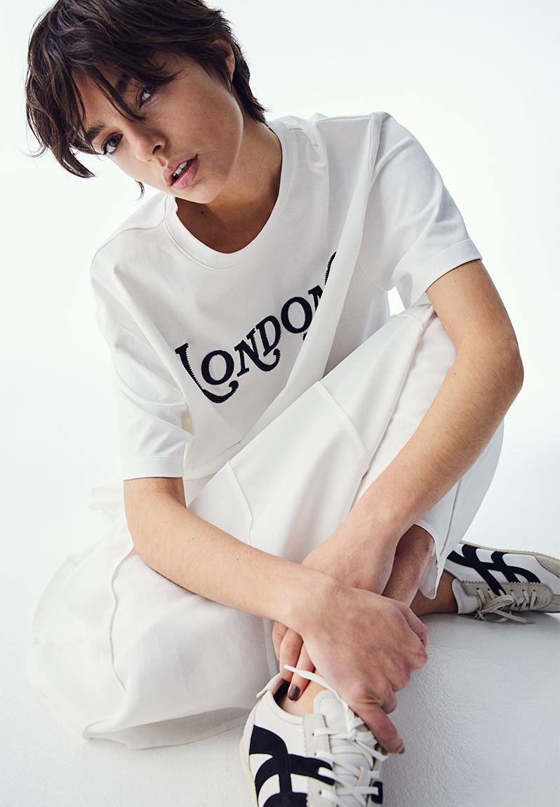 Bead-embellished T-shirt - white/london - 1281326001 H&M T-Shirts ...