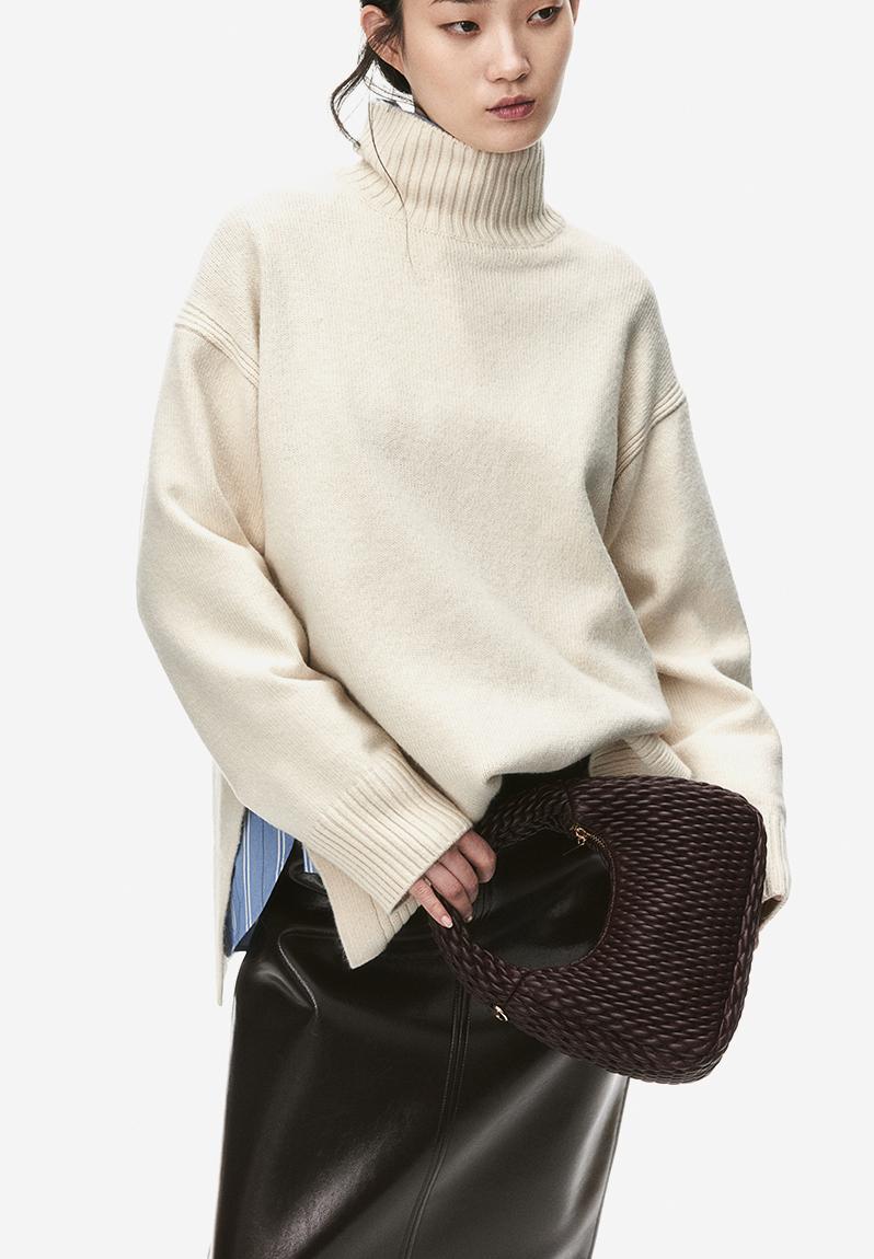 Oversized polo-neck jumper - cream - 0992208036